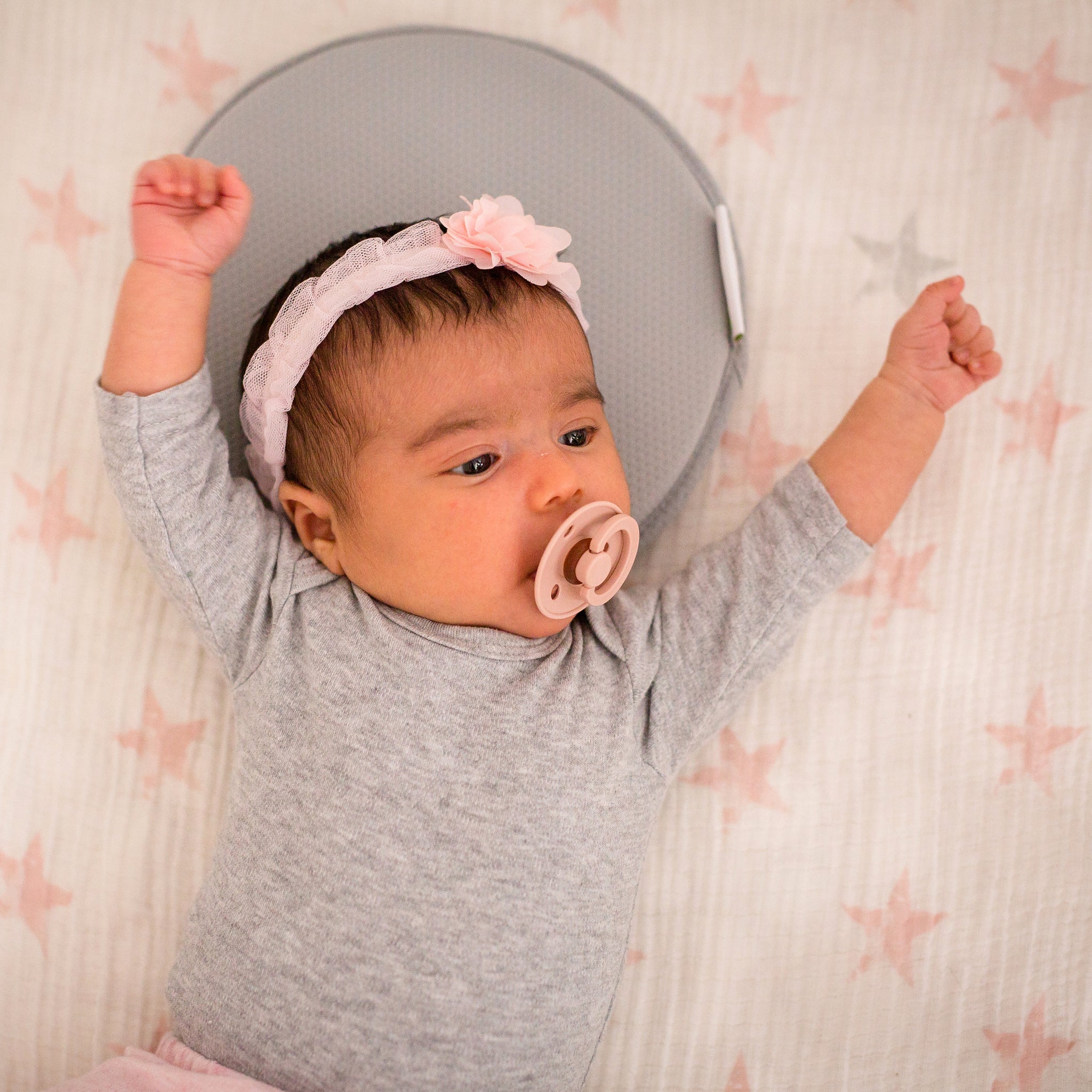 bblüv - Pilö: Ergonomic Headrest Pillow – The Little Store